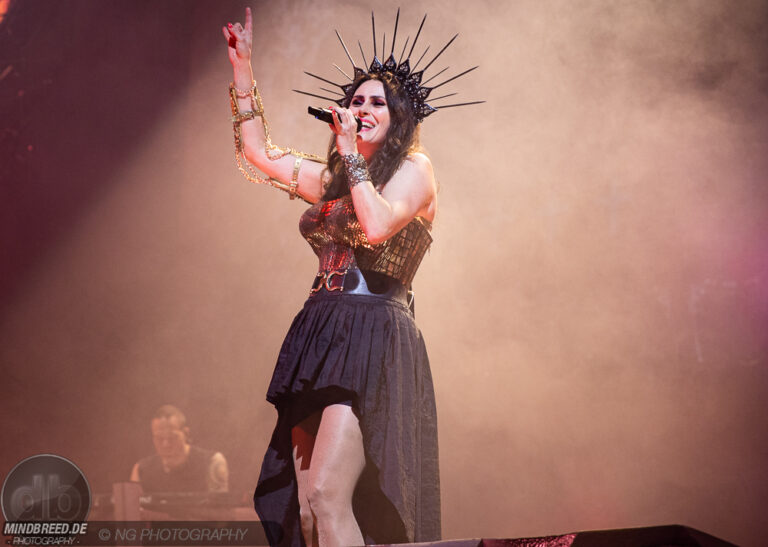 Within Temptation veröffentlichen diese Woche eine neue Single mit ...